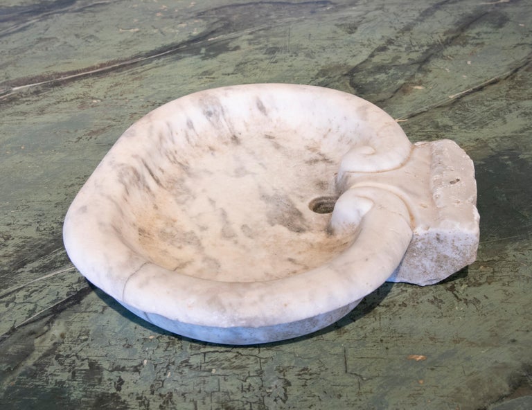 1850s Hand-Carved Marble Shell of Holy Water For Sale at 1stDibs