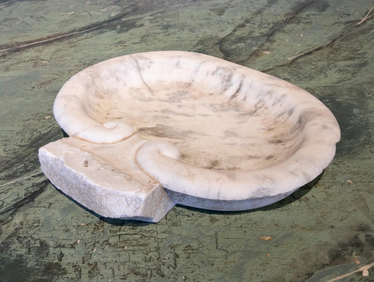 1850s Hand-Carved Marble Shell of Holy Water For Sale at 1stDibs
