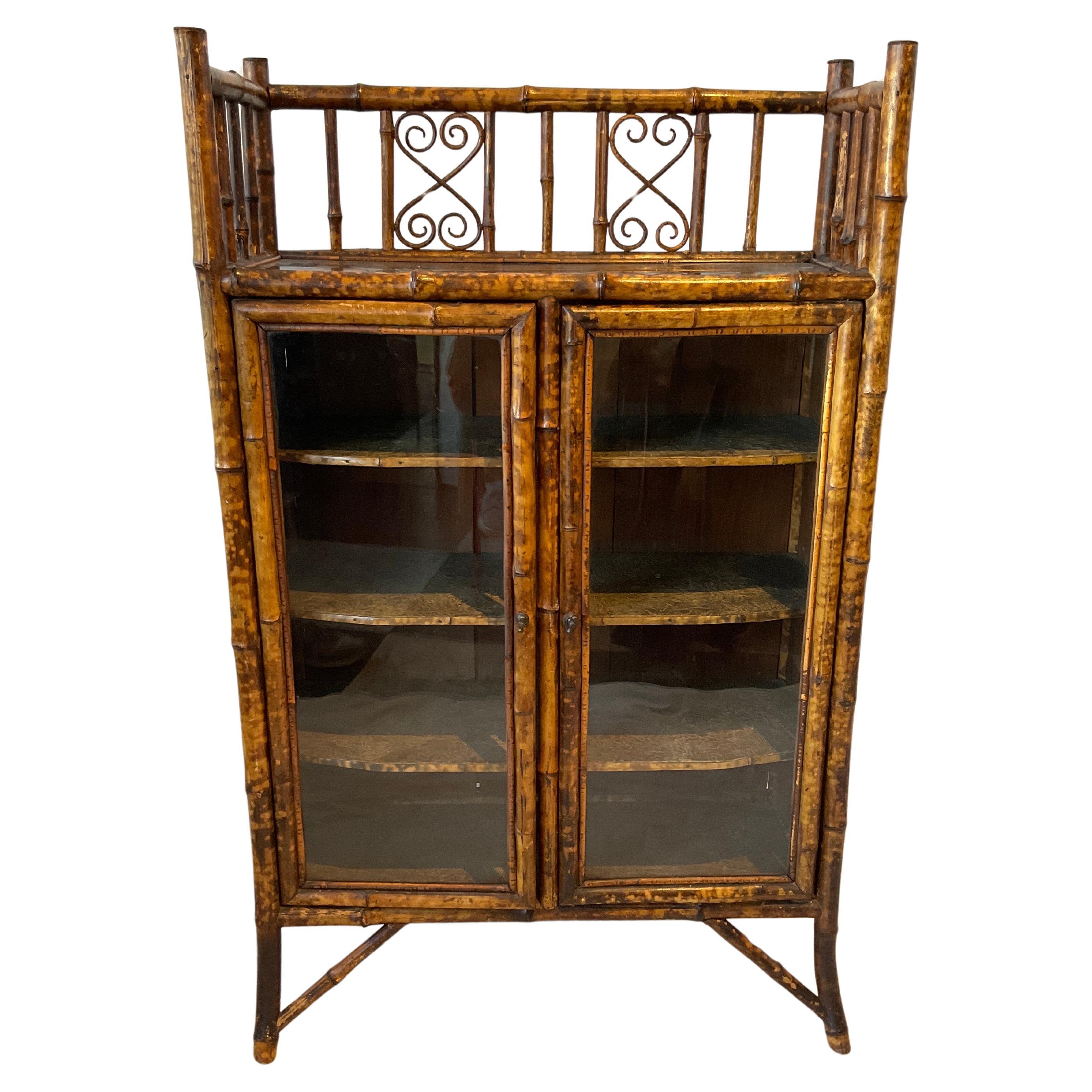 English Bamboo and Straw Bookcase, circa 1910 For Sale at 1stDibs