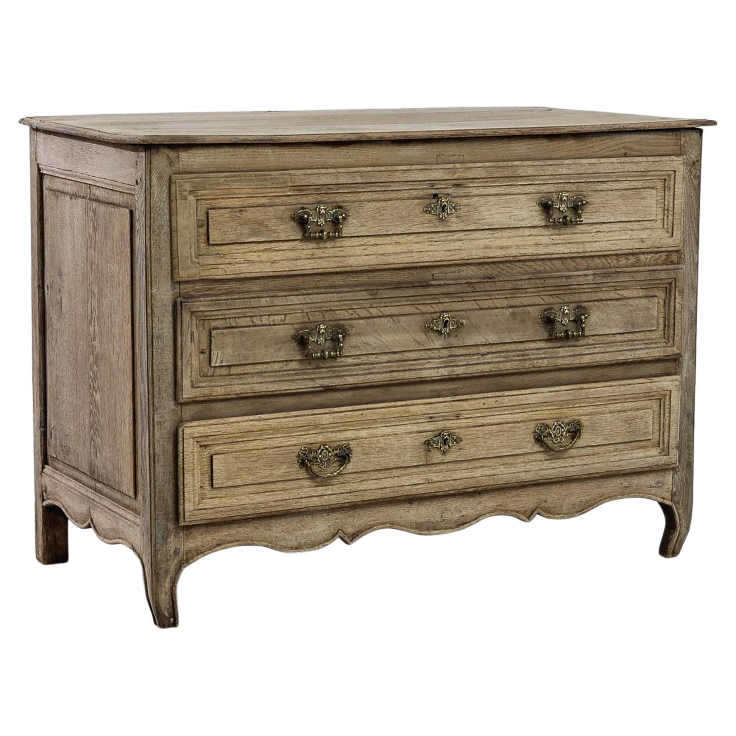 Turn of the Century Bleached Oak Drawer Chest For Sale at 1stDibs