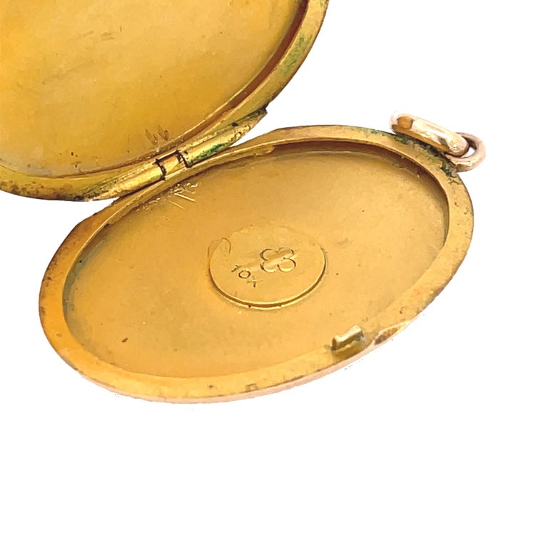 1890 Victorian Rose Gold Hand Engraved Floral Locket For Sale at 1stDibs