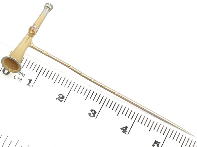 1890s Antique Diamond and Yellow Gold Hunting Pin Brooch For Sale at ...