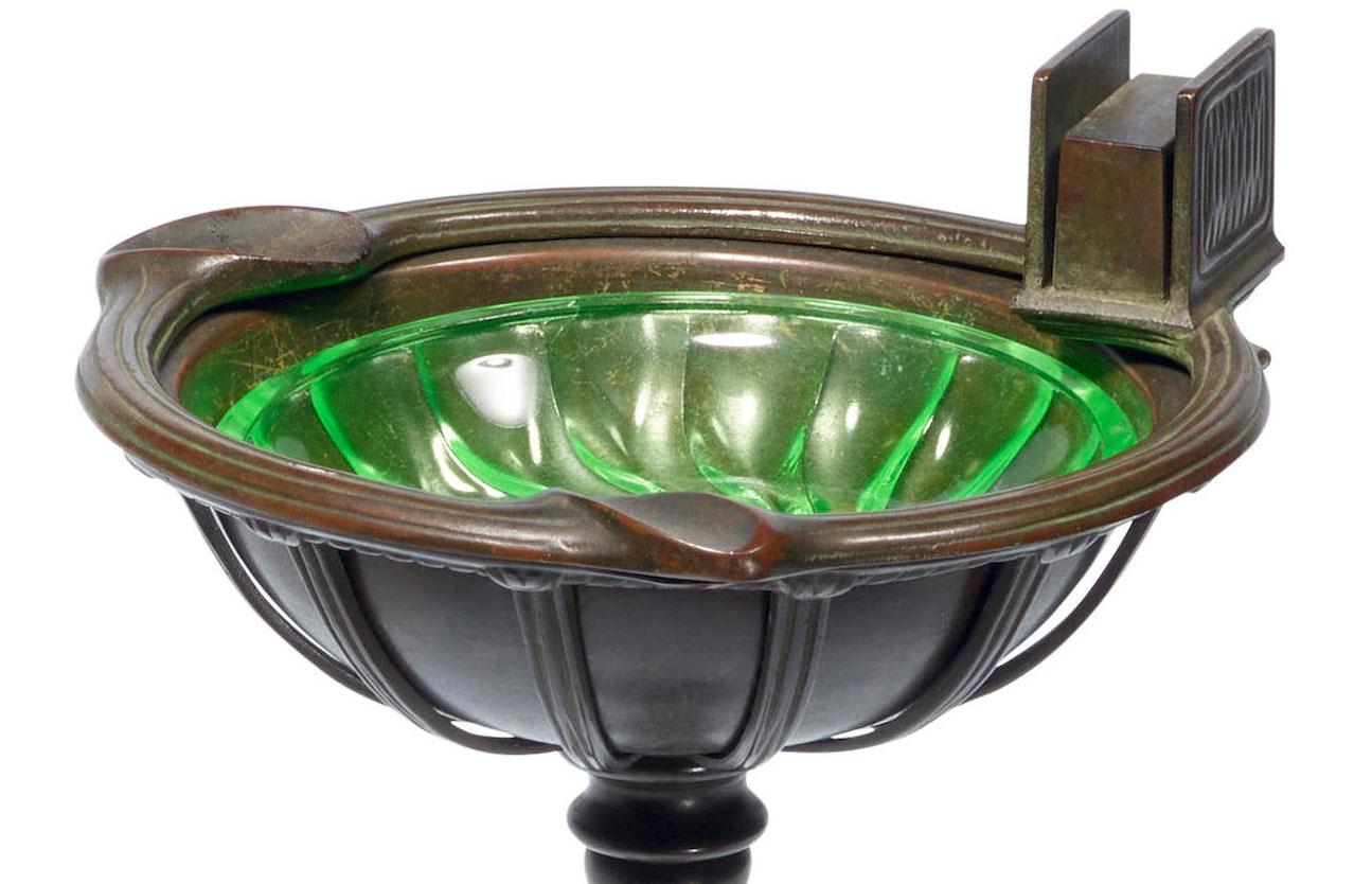 1899-1930 Tiffany Studios Patinated Bronze Ash Stand For Sale at 1stDibs