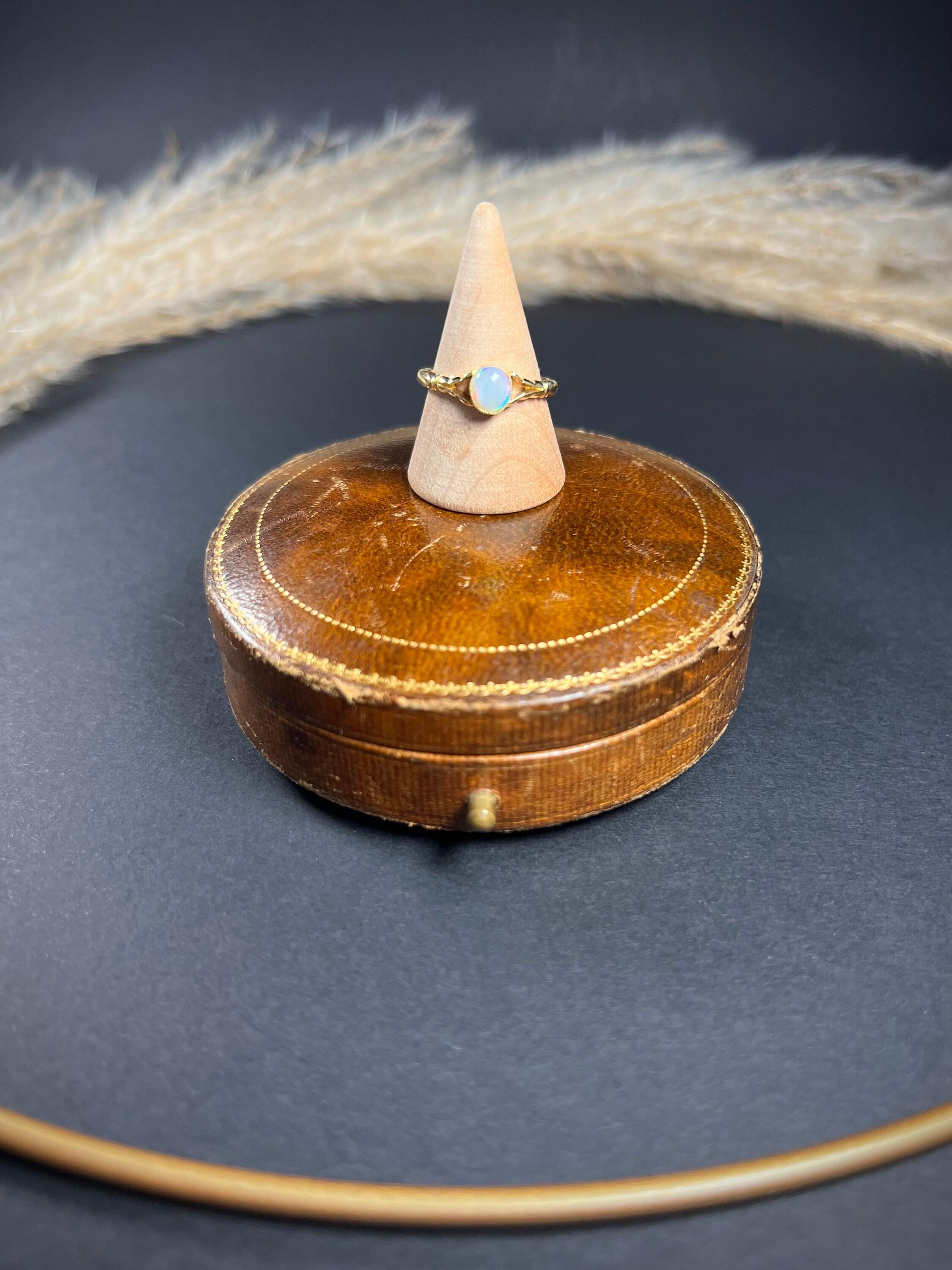 18ct Gold Edwardian Opal Ring With Milgraine Setting And Elegant Split ...