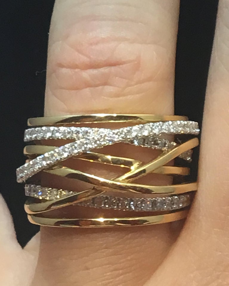18 Carat Gold Ring Set with Paved Diamonds For Sale at 1stDibs