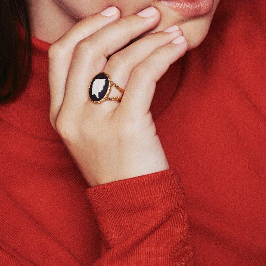 Customizable 18ct Gold Vermeil Profile of a Woman Ring in Black For ...