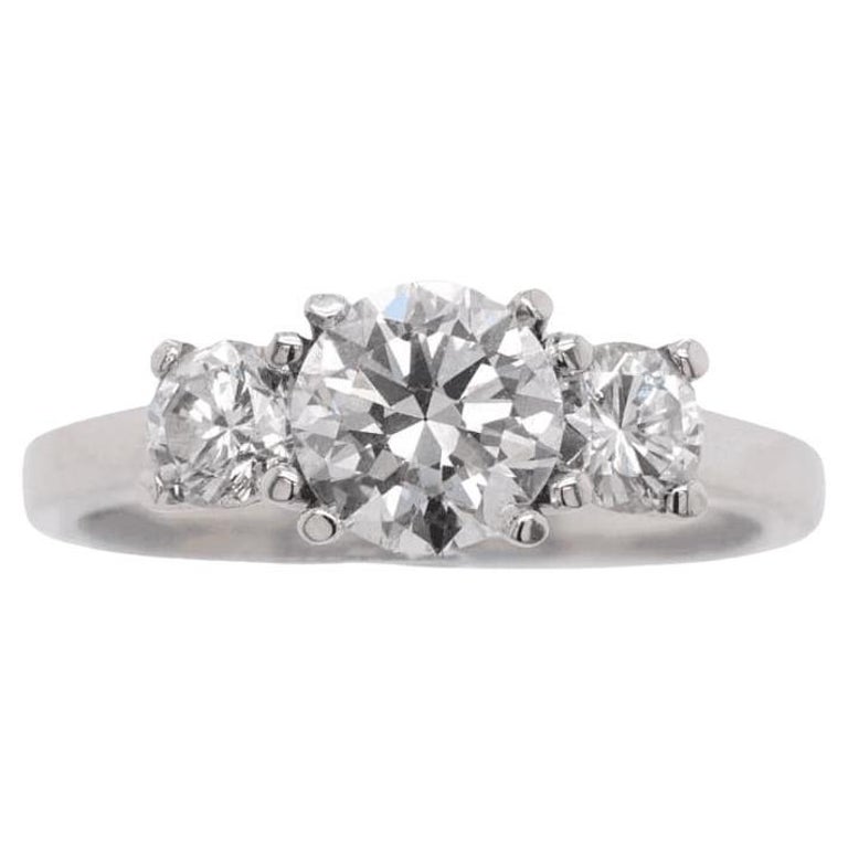 18 Carat White Gold 1.3 Carat E/VS2 Diamond Trilogy Ring 3.8g Size K 1/ ...