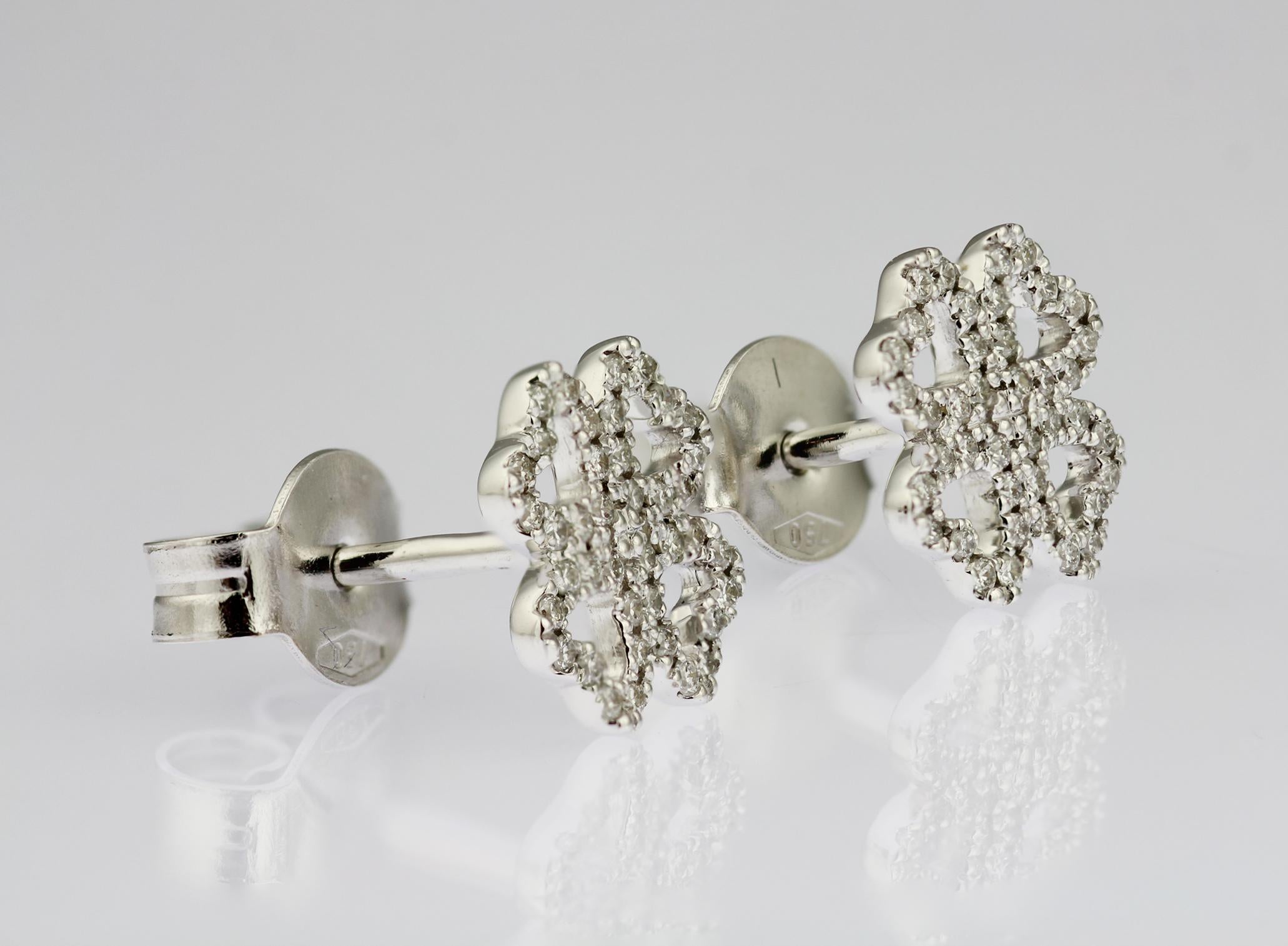 18ct White Gold and Diamond Four Leaf Clover Motif Contemporary ...