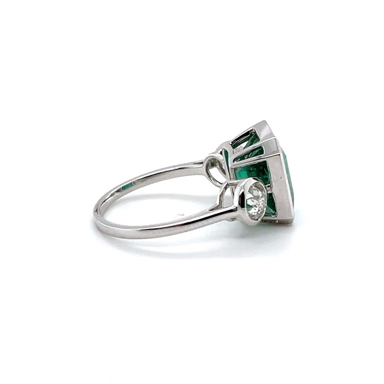 18CT White Gold Emerald and Diamond Ring For Sale at 1stDibs
