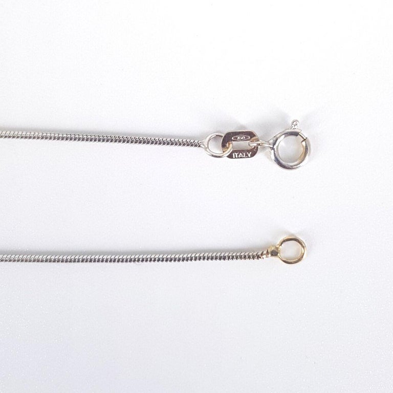 18ct White Gold Snake Link Chain With Diamond Pendant For Sale at 1stDibs