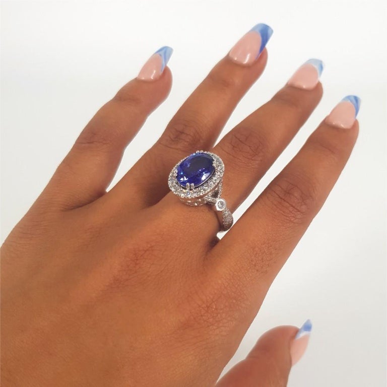 18ct White Gold Tanzanite and Diamond Necklace, Ring and Earrings Set ...