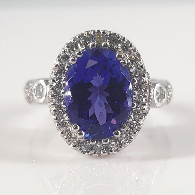 18ct White Gold Tanzanite and Diamond Necklace, Ring and Earrings Set ...