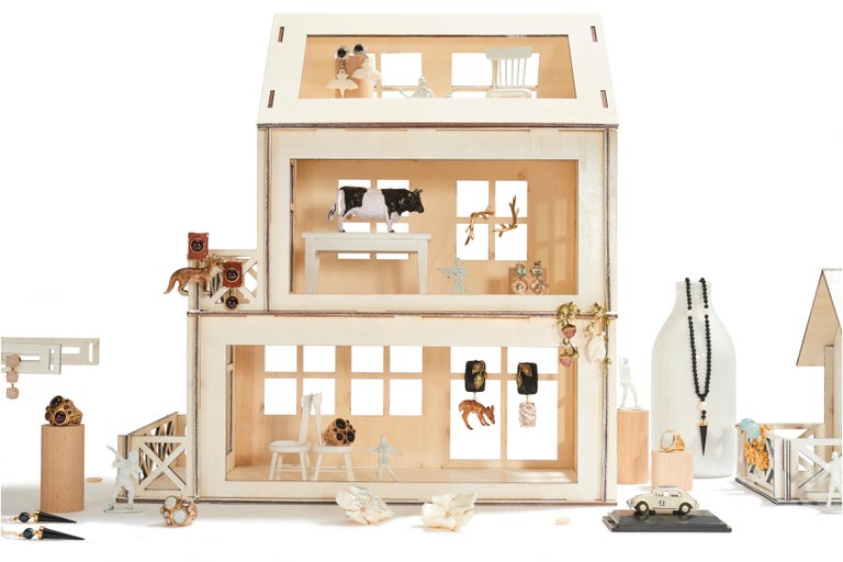 18 Carat Yellow Gold, Garnet, Goldstone and Painted Porcelain Fox ...