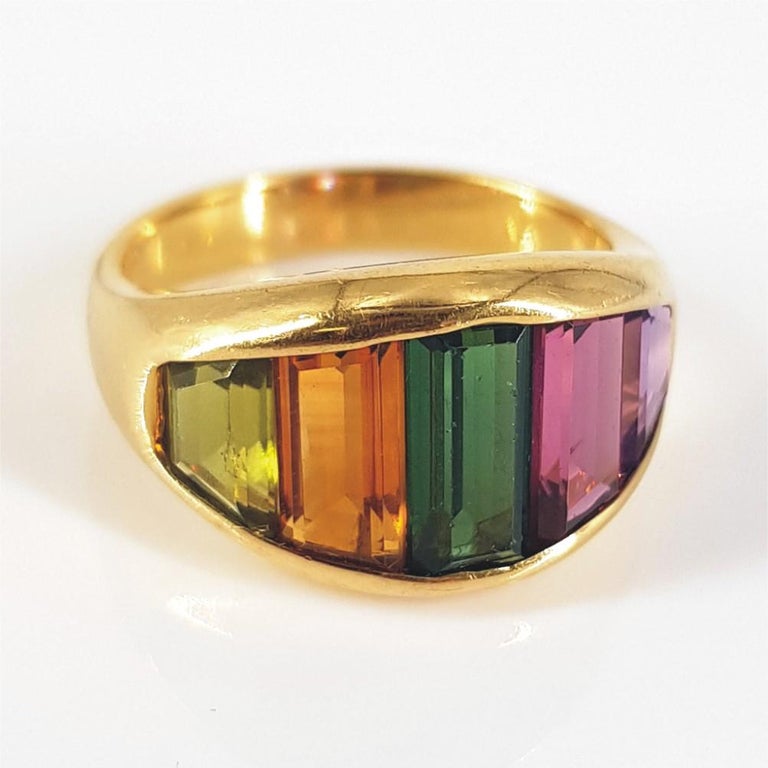 18ct Yellow Gold Multi Coloured Ring For Sale at 1stDibs