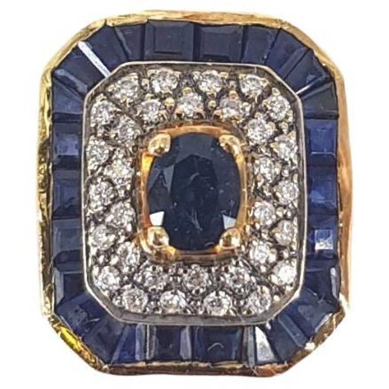 18 Ct Yellow Gold Sapphire and Diamond Pendant For Sale at 1stDibs