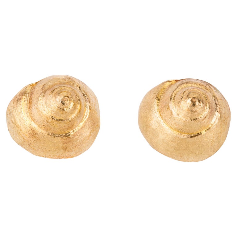 18ct yellow gold snail shell stud earrings For Sale at 1stDibs