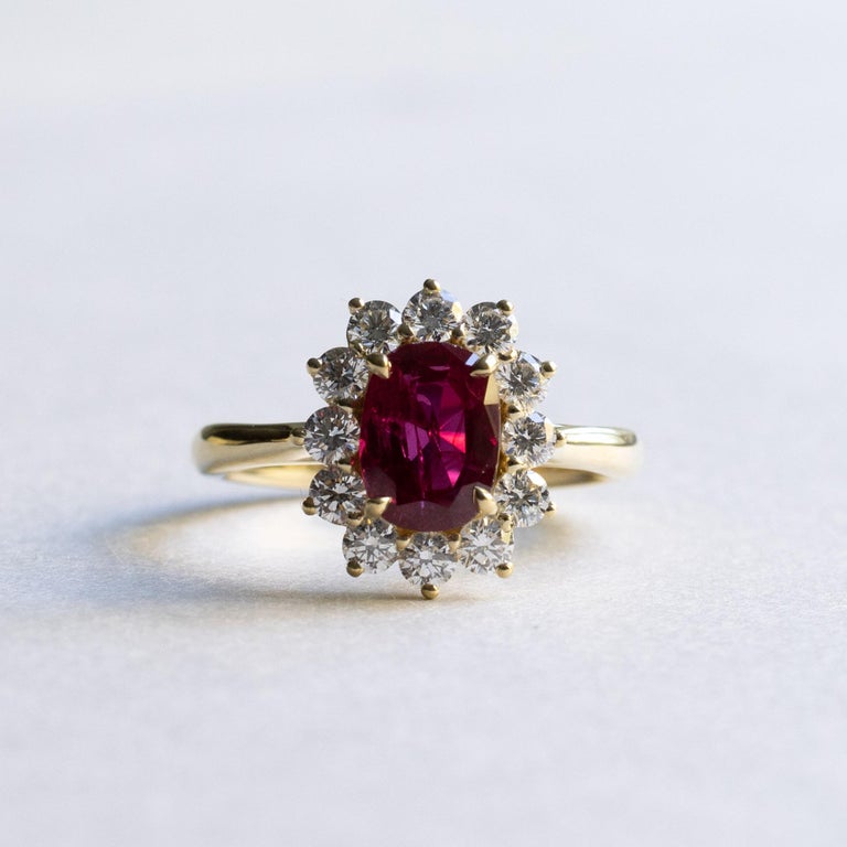18K 2CT Ruby Diamond Cluster Ring For Sale at 1stDibs