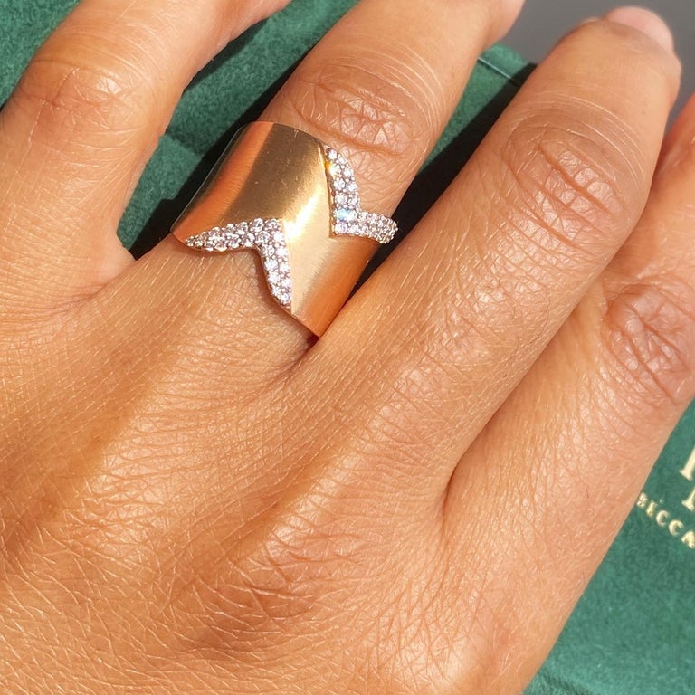 18k Brushed Rose Gold and Diamonds Block Ring For Sale at 1stDibs