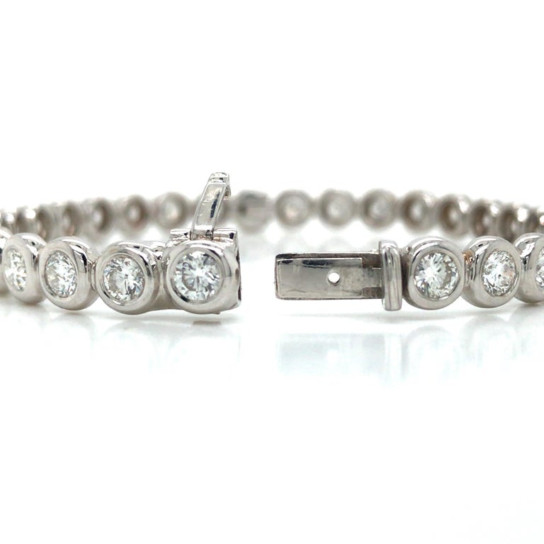 18K Diamond Bezel Bangle Bracelet White Gold For Sale at 1stDibs