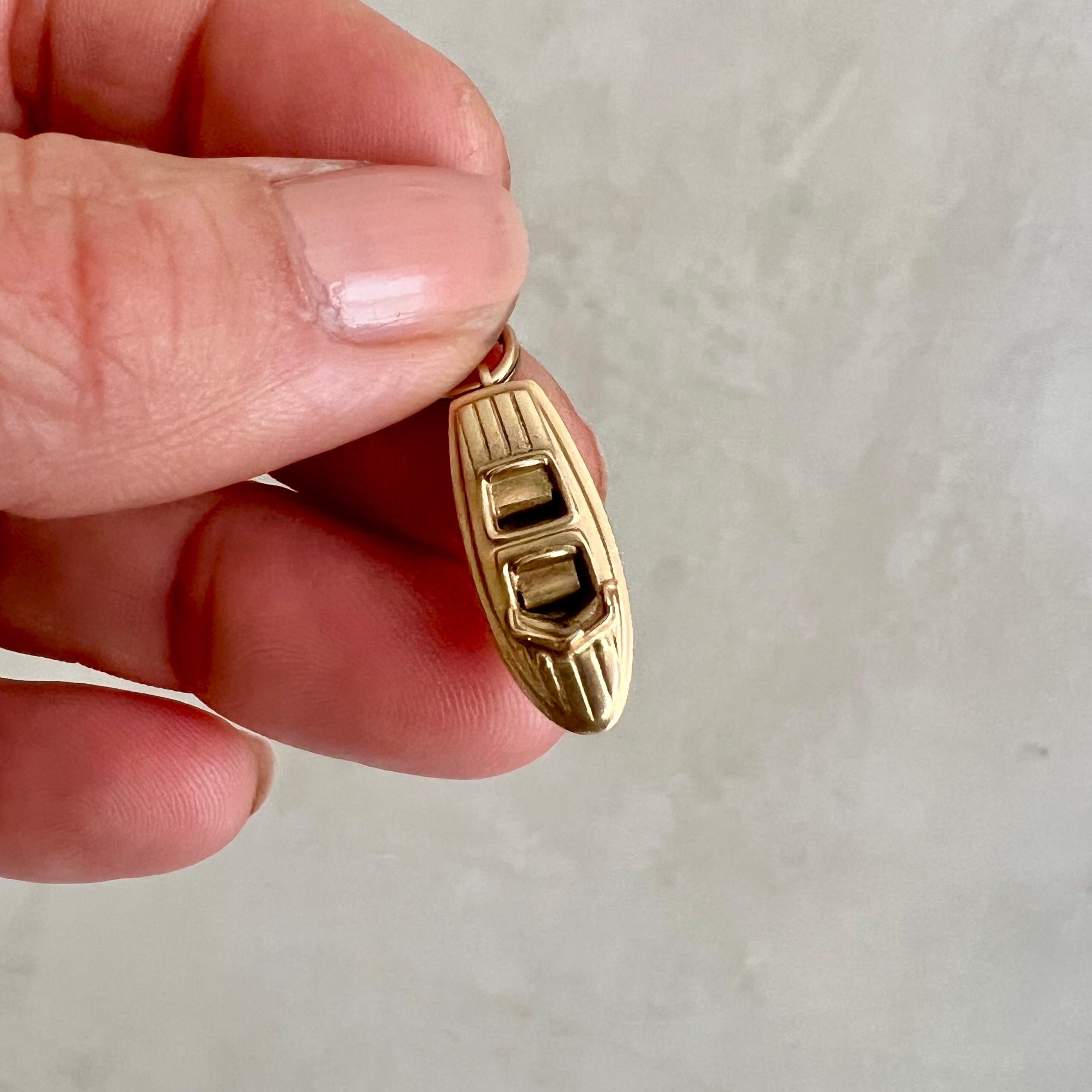 Vintage 18K Gold 1960's Italian Speedboat Charm Pendant For Sale at 1stDibs