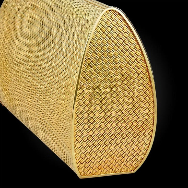 18 Karat Gold Basket Weave Gold Diamond Evening Bag For Sale at 1stDibs