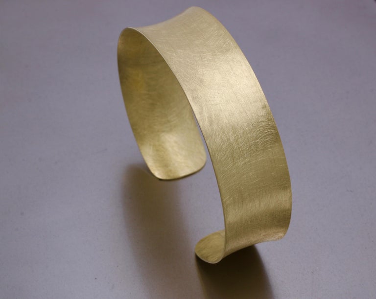 18k Gold Concave Cuff Bracelet Satin Haystack Finish For Sale at 1stDibs