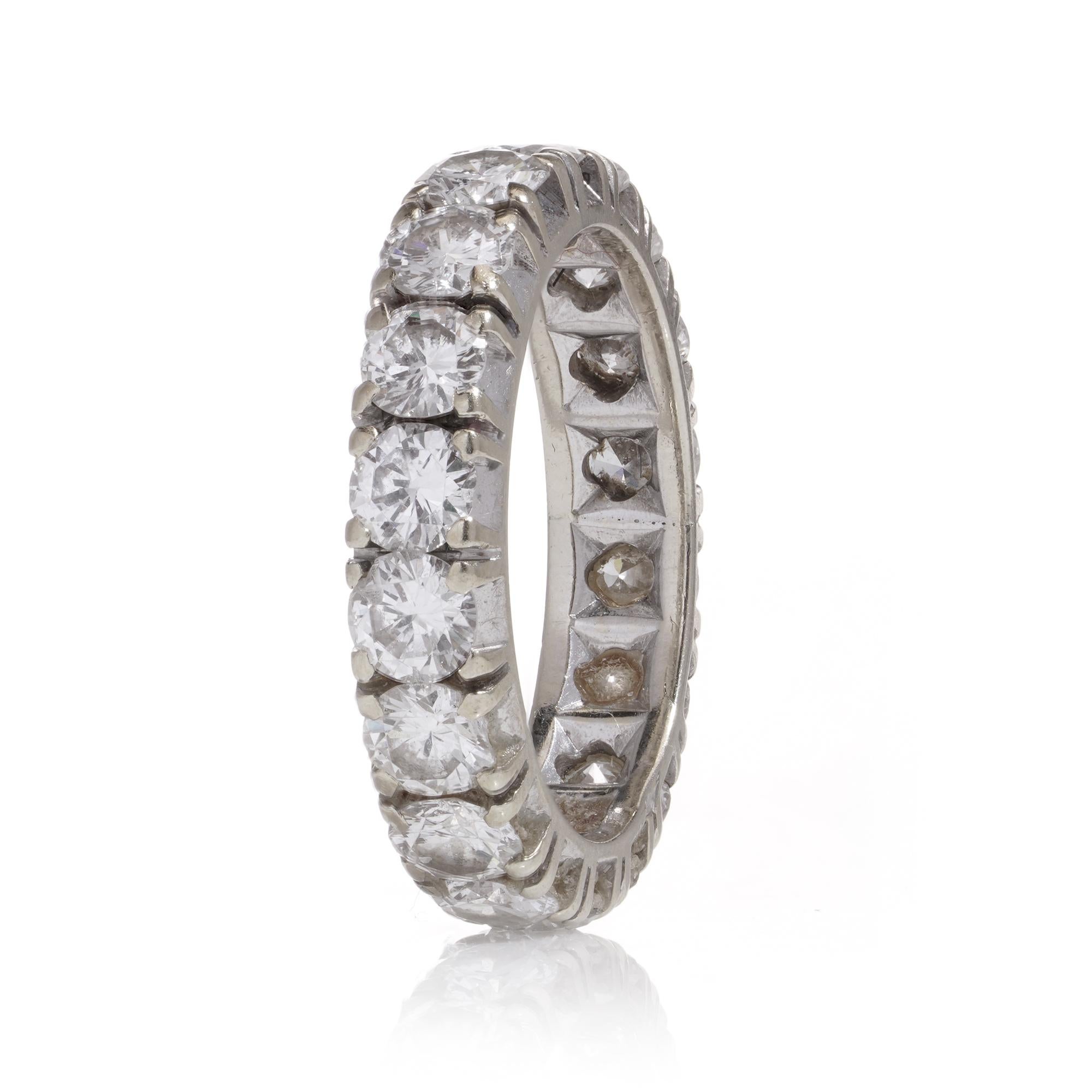 18k Gold Diamond Eternity Band Ring with 3.24 cts. of diamonds For Sale ...
