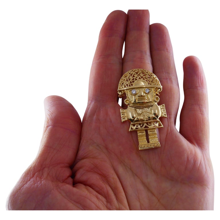 18k Gold Diamond Vintage Pirate Pendant For Sale at 1stDibs