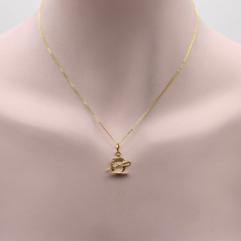18K Gold Edwardian Horseshoe and Riding Crop Charm For Sale at 1stDibs