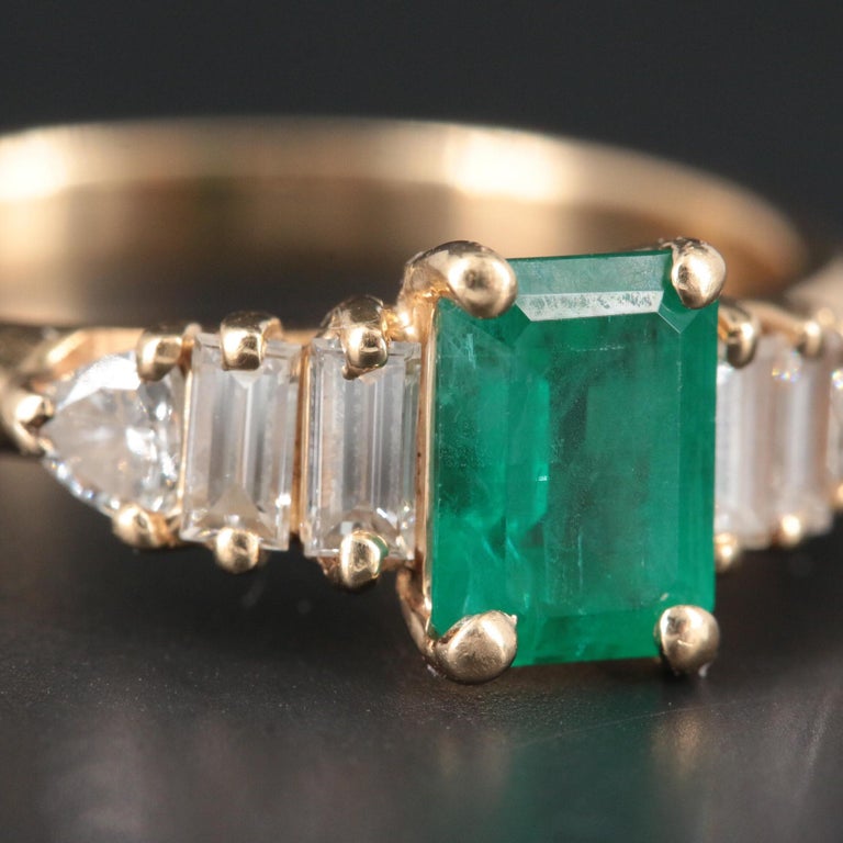 Customizable 18K Gold Emerald Wedding Ring, Natural Emerald Engagement Ring For Sale at 1stDibs