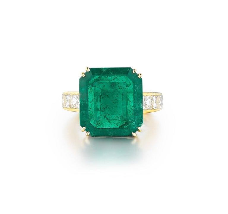 Customizable 18k Gold Minimalist Emerald Engagement Ring Diamond