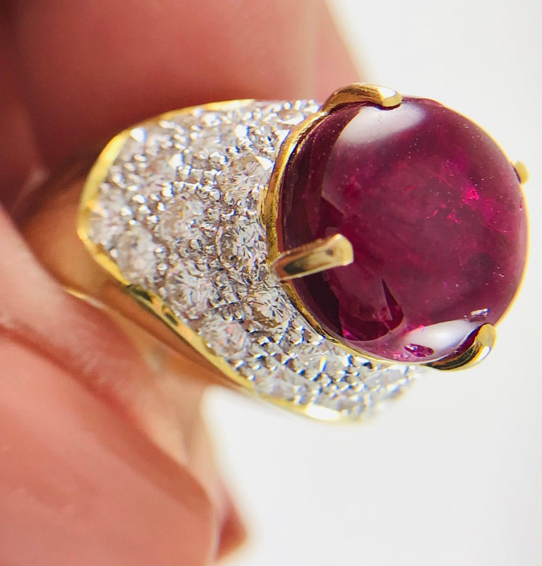 Yellow Gold Natural Ruby Cabochon Diamond Ring, circa 1995 For Sale at 1stDibs