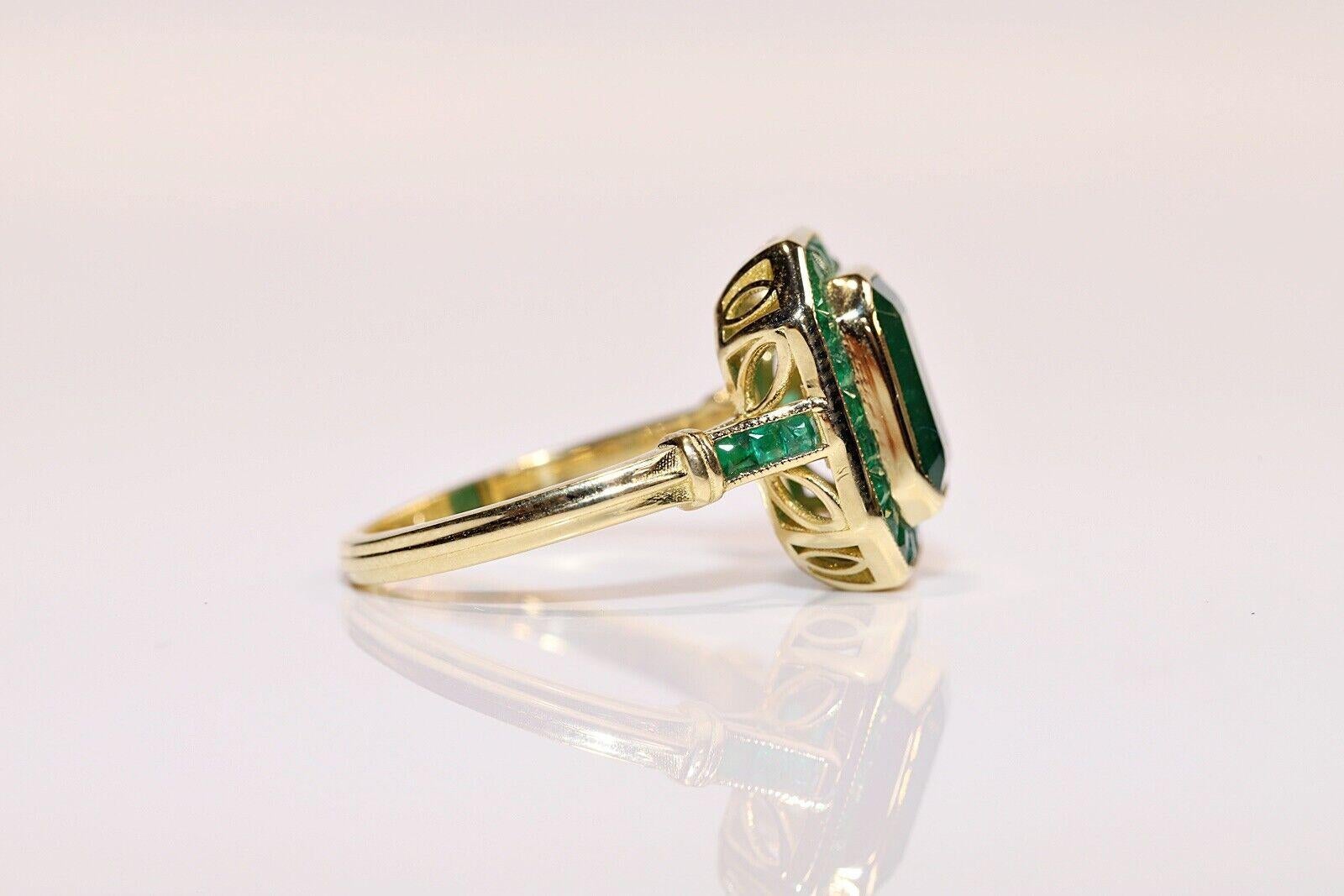 18K Gold New Made Natural Emerald Decorated Pretty Ring For Sale at 1stDibs