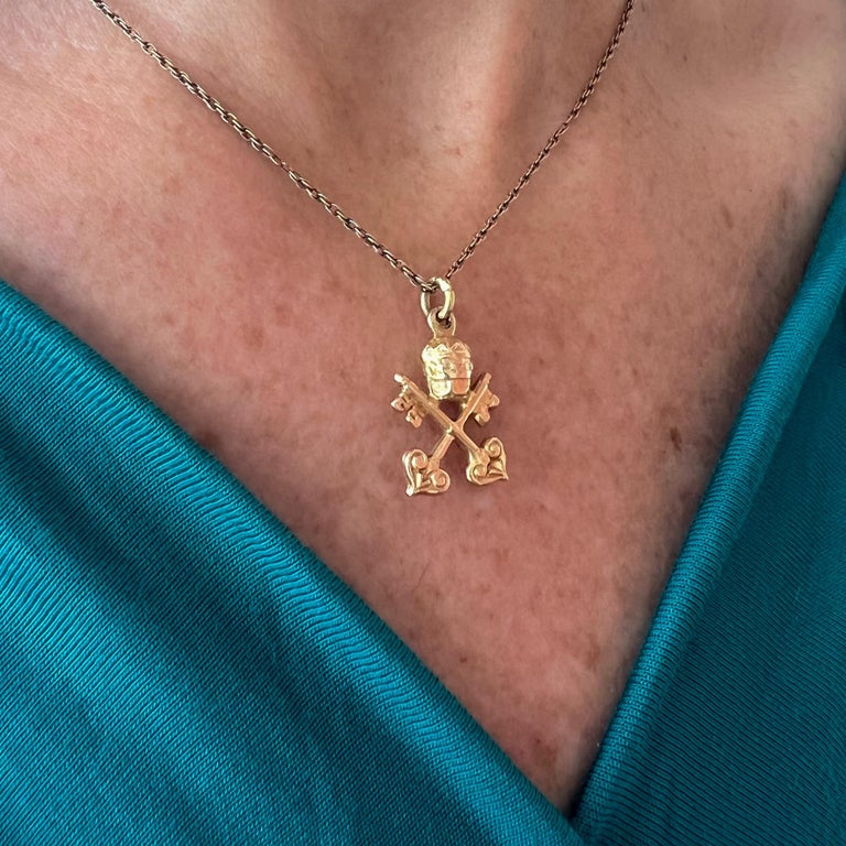 Vintage 18 Karat Gold Papal Keys of Heaven Vatican Crown Charm Pendant ...