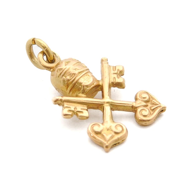 Vintage 18 Karat Gold Papal Keys of Heaven Vatican Crown Charm Pendant ...