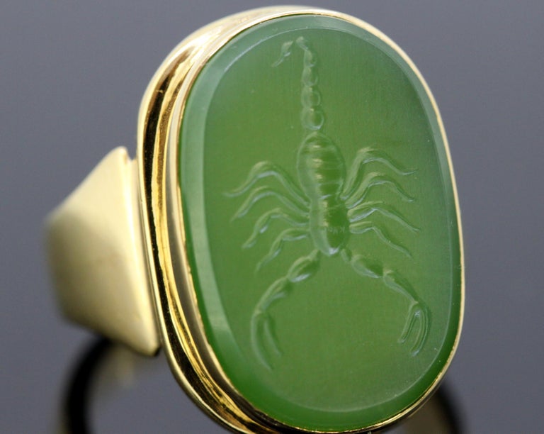 18 Karat Gold Ring with Scorpion / Scorpio Natural Jade Carving at 1stDibs