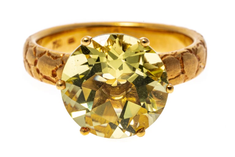 18k Gold Round Brilliant Lemon Lime Citrine and Pebbled Finished Ring ...