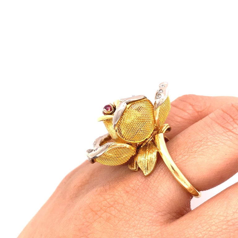 18k Gold Ruby Rose Ring For Sale at 1stDibs