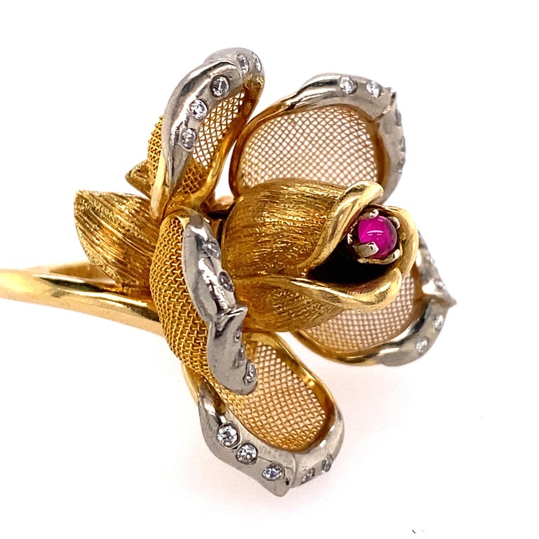 18k Gold Ruby Rose Ring For Sale at 1stDibs
