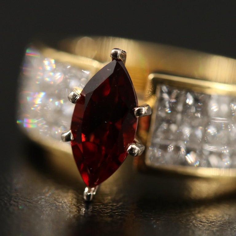 Customizable 18K Gold Ruby Wedding Ring, Ruby Engagement Ring For Sale at 1stDibs