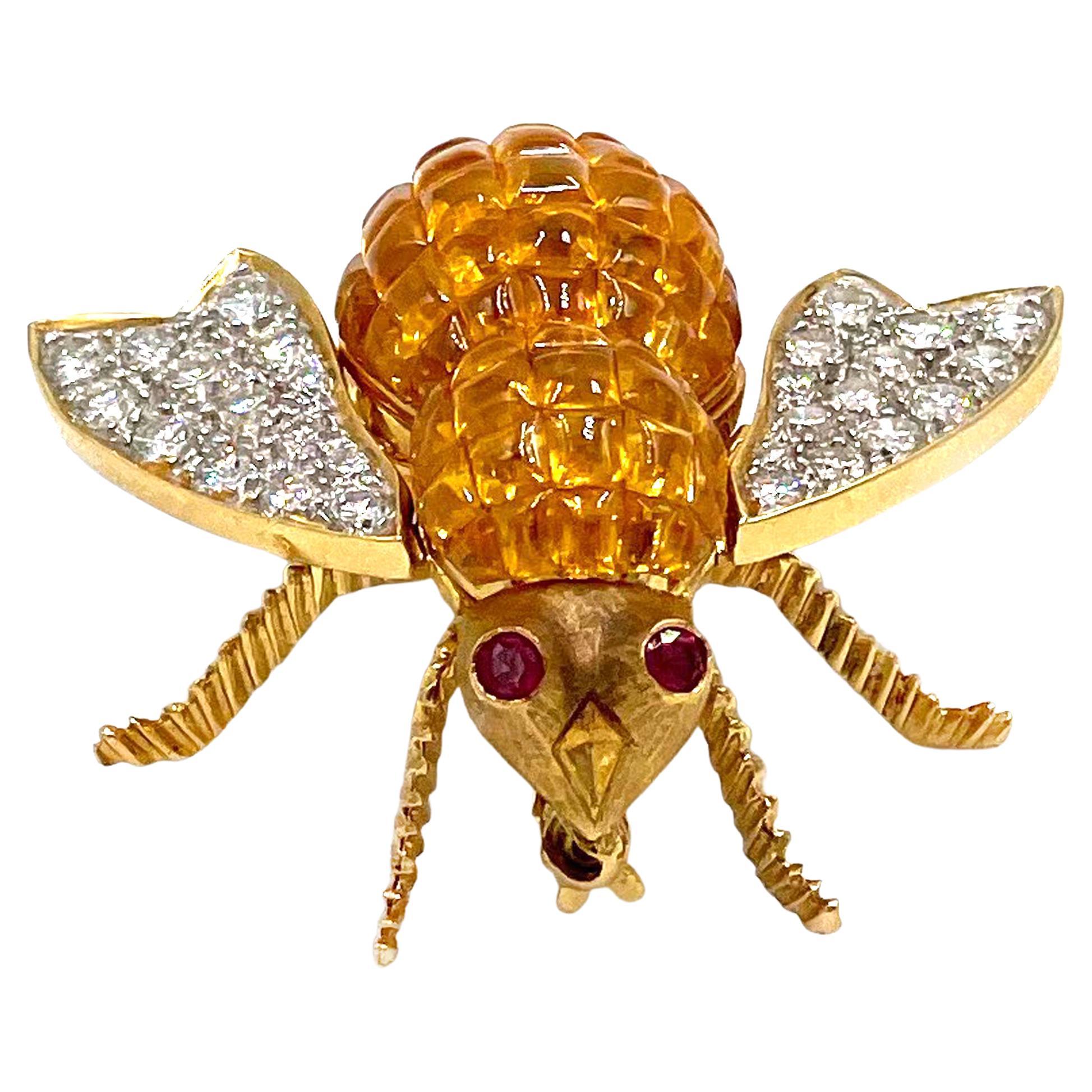 Diamond Bee Pin in 18K Yellow Gold For Sale at 1stDibs | diamond bee ...