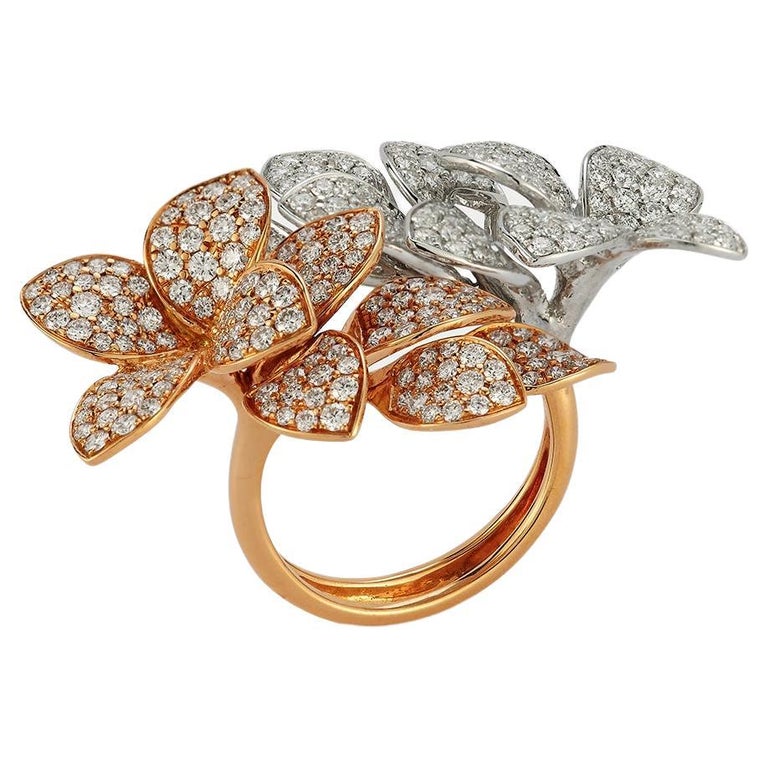 18k Rose and White Gold Diamond Flower Ring For Sale at 1stDibs