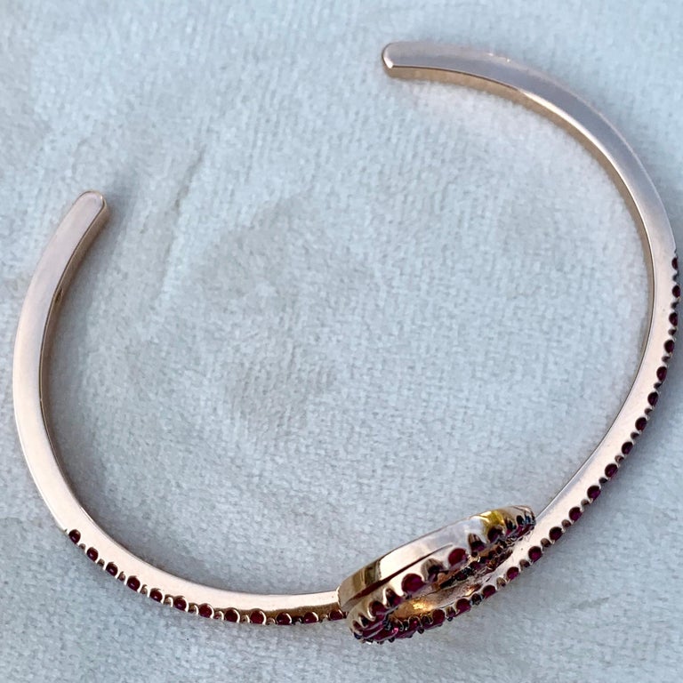 18 Karat Rose Gold 2,14 Carat Pigeon's Blood Ruby Arm Cuff For Sale at ...
