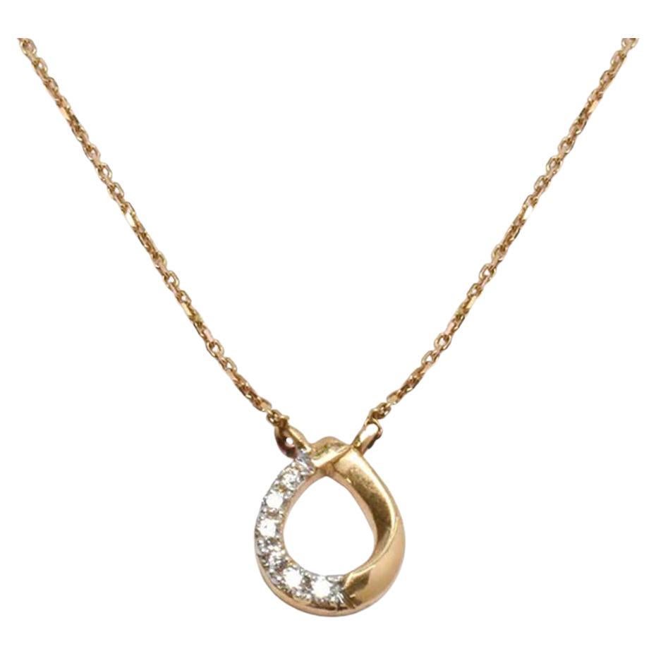 Diamond Cluster Rose Gold Pendant Necklace For Sale at 1stDibs