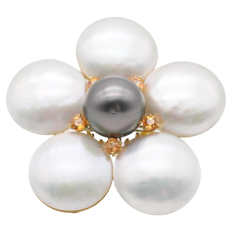 18k Unique Pearl Brooch Vop. with Black Tahitian Pearl For Sale at 1stDibs
