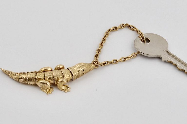 18 Karat Vintage Tiffany Alligator Key Chain with Tiny Emerald Eyes at ...