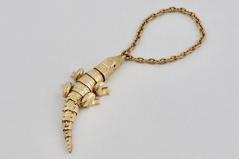 18 Karat Vintage Tiffany Alligator Key Chain with Tiny Emerald Eyes at ...