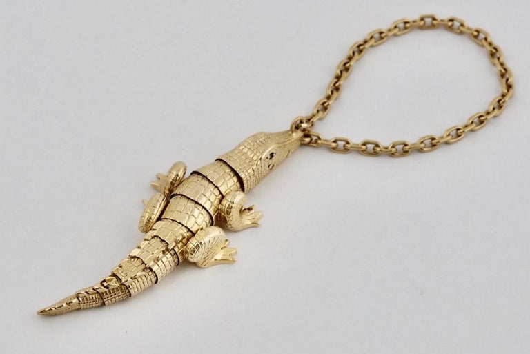 18 Karat Vintage Tiffany Alligator Key Chain with Tiny Emerald Eyes at ...