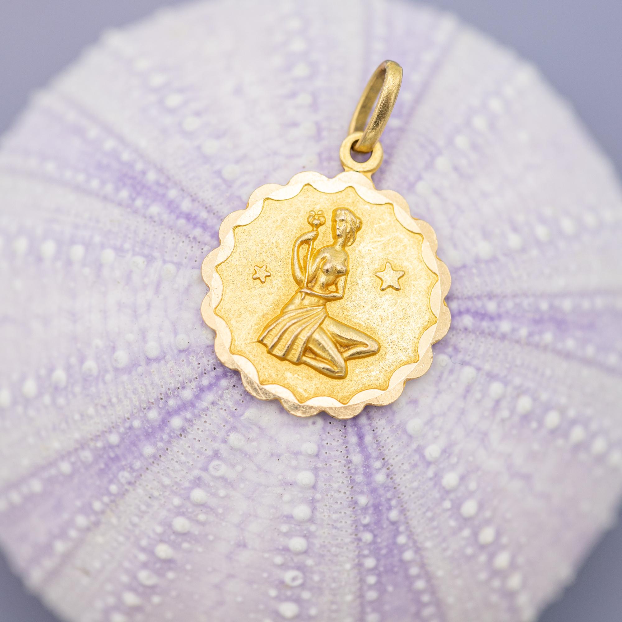 18K Virgo, Vintage 18 karat zodiac charm pendant - solid yellow gold ...