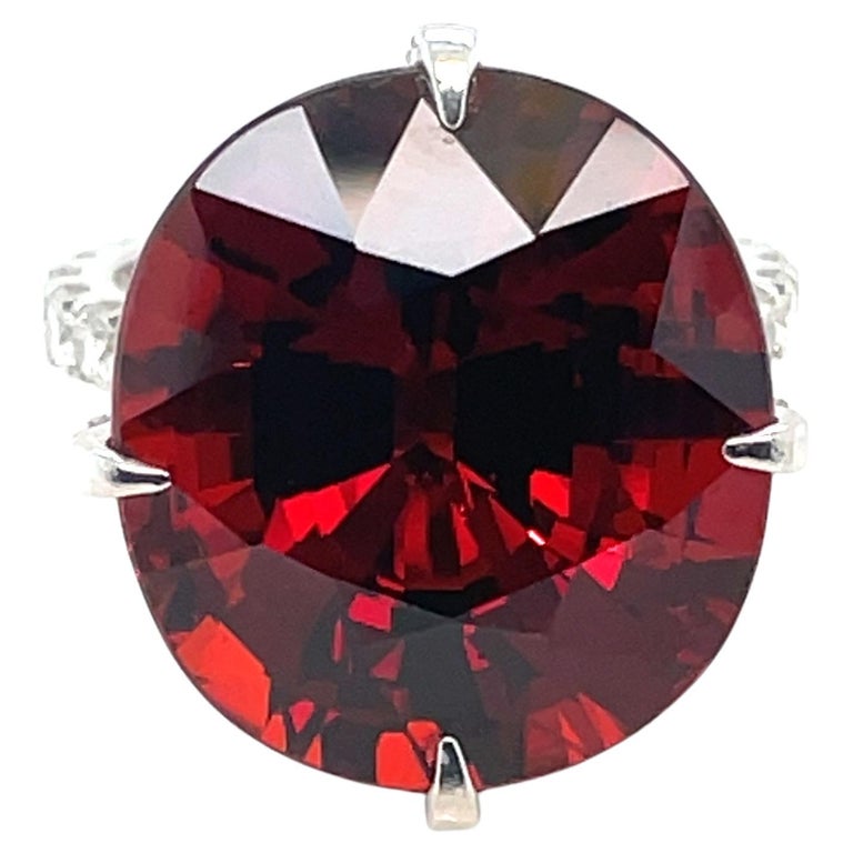 18K WG Garnet Diamond Ring For Sale at 1stDibs